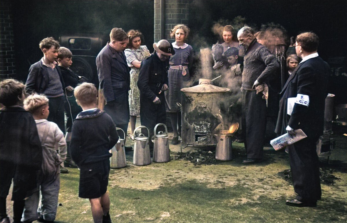 London's Burning / Britain Under Fire / Phase 3: The Daytime Blitz ...