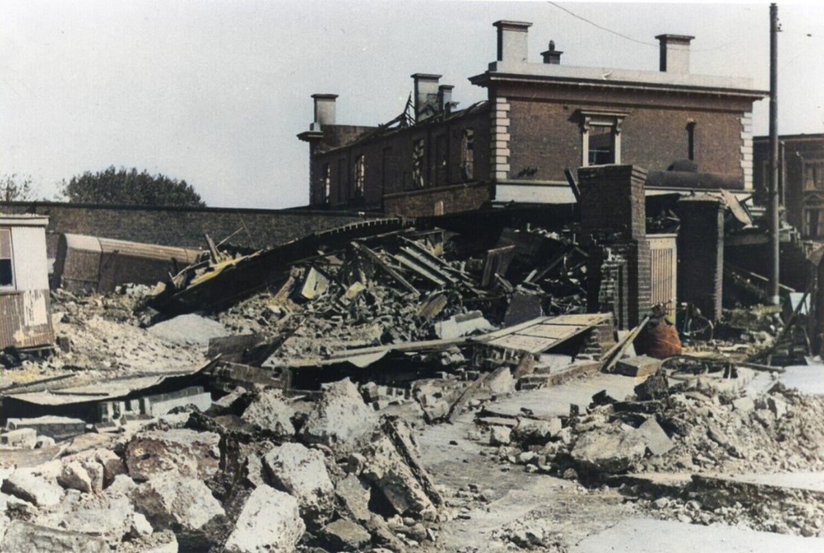 The Bombing of Woolwich Arsenal / London's Burning / Britain Under Fire ...
