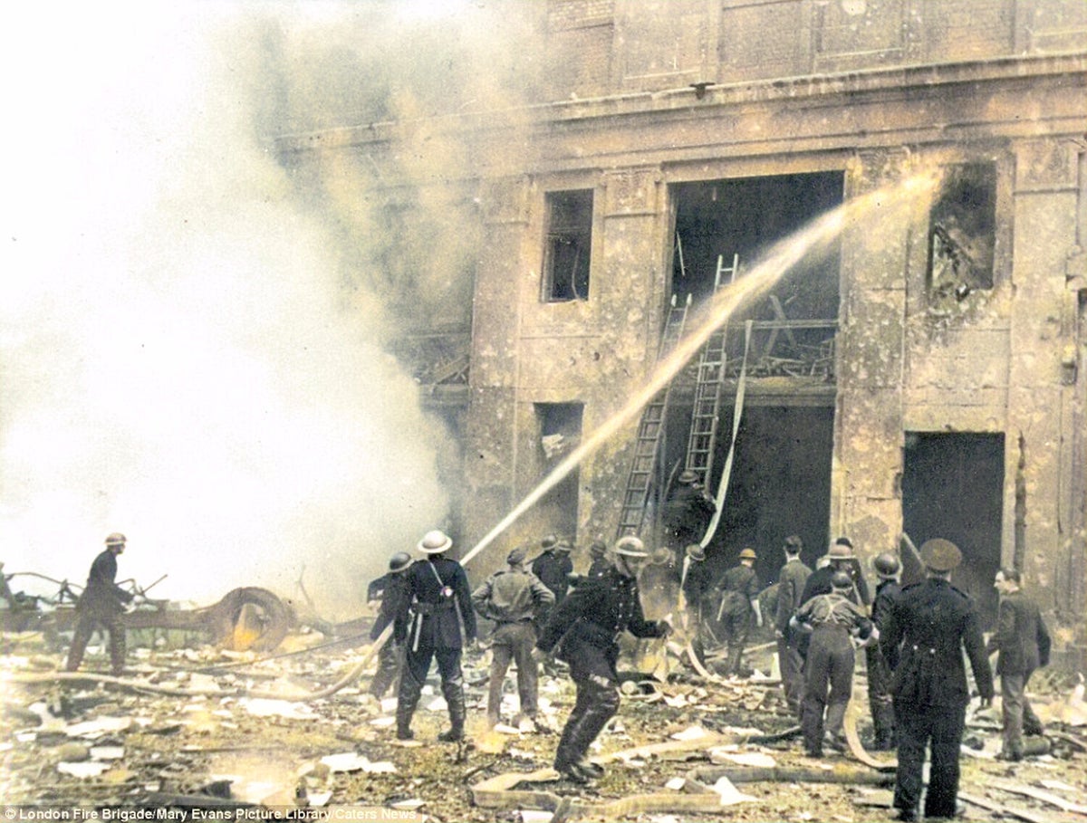 Fighting the fires / Home Front | The Second World War