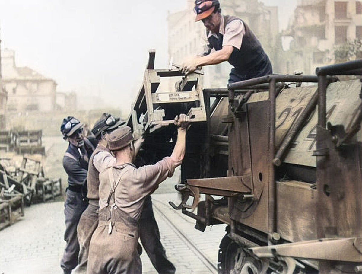 Destruction of Warsaw / Warsaw Uprising / Poland / Occupied Europe ...