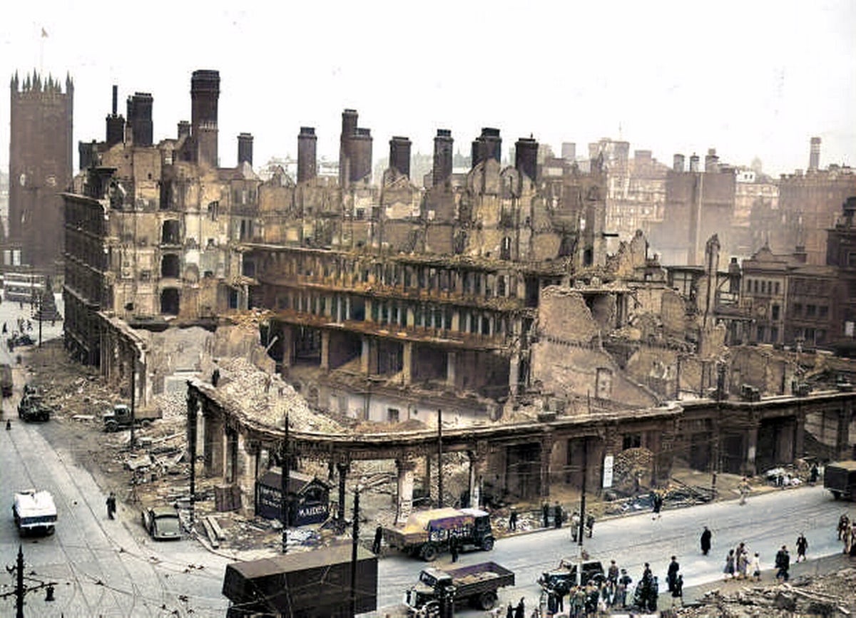 Manchester / Britain Under Fire / Phase 3: The Daytime Blitz / Battle ...