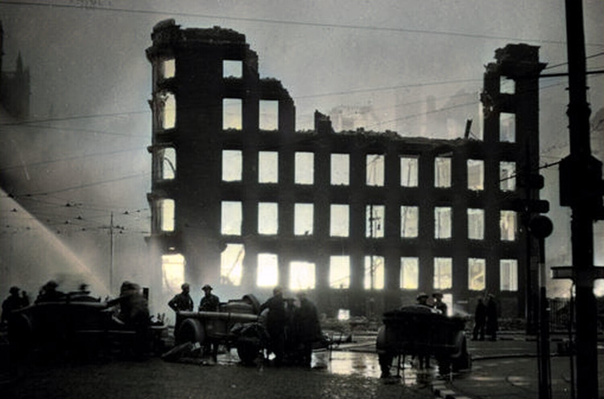 Manchester / Britain Under Fire / Phase 3: The Daytime Blitz / Battle ...