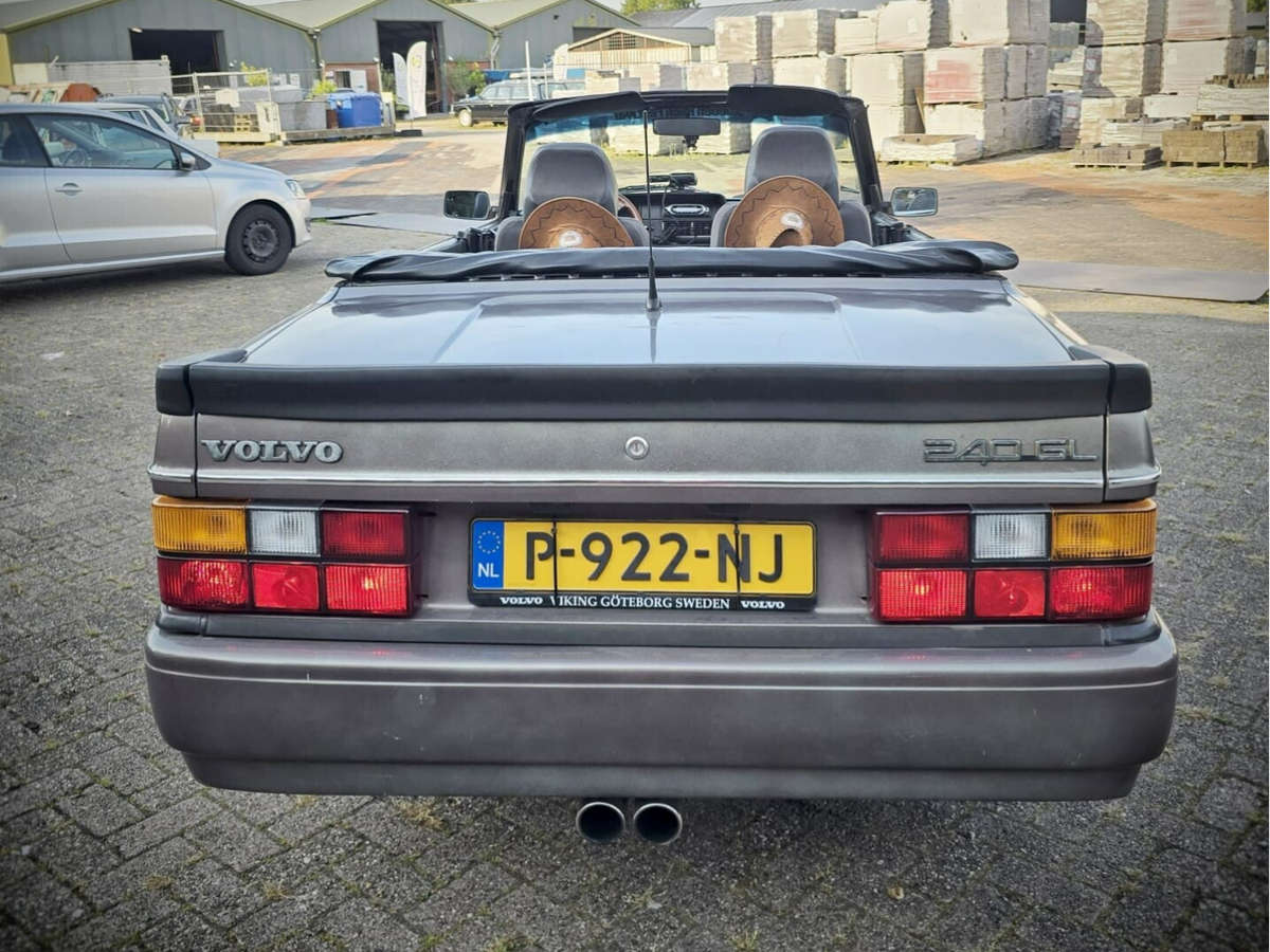 Volvo 240 Cabrio / Occasions | Swedish Cars Woudenberg.nl