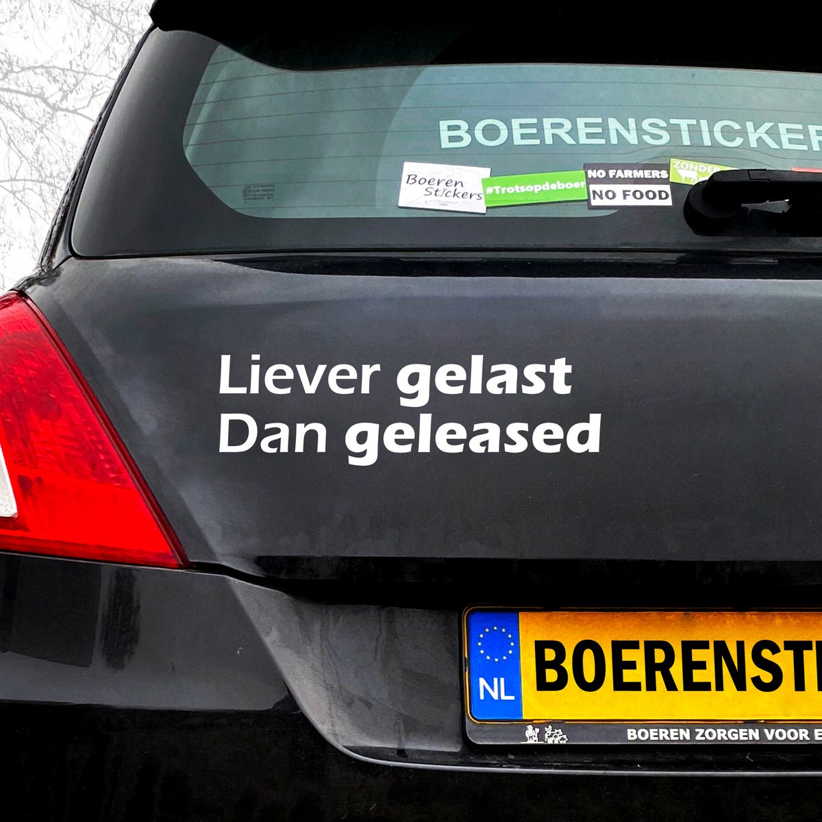 liever Gelast dan Geleased | Raamsticker