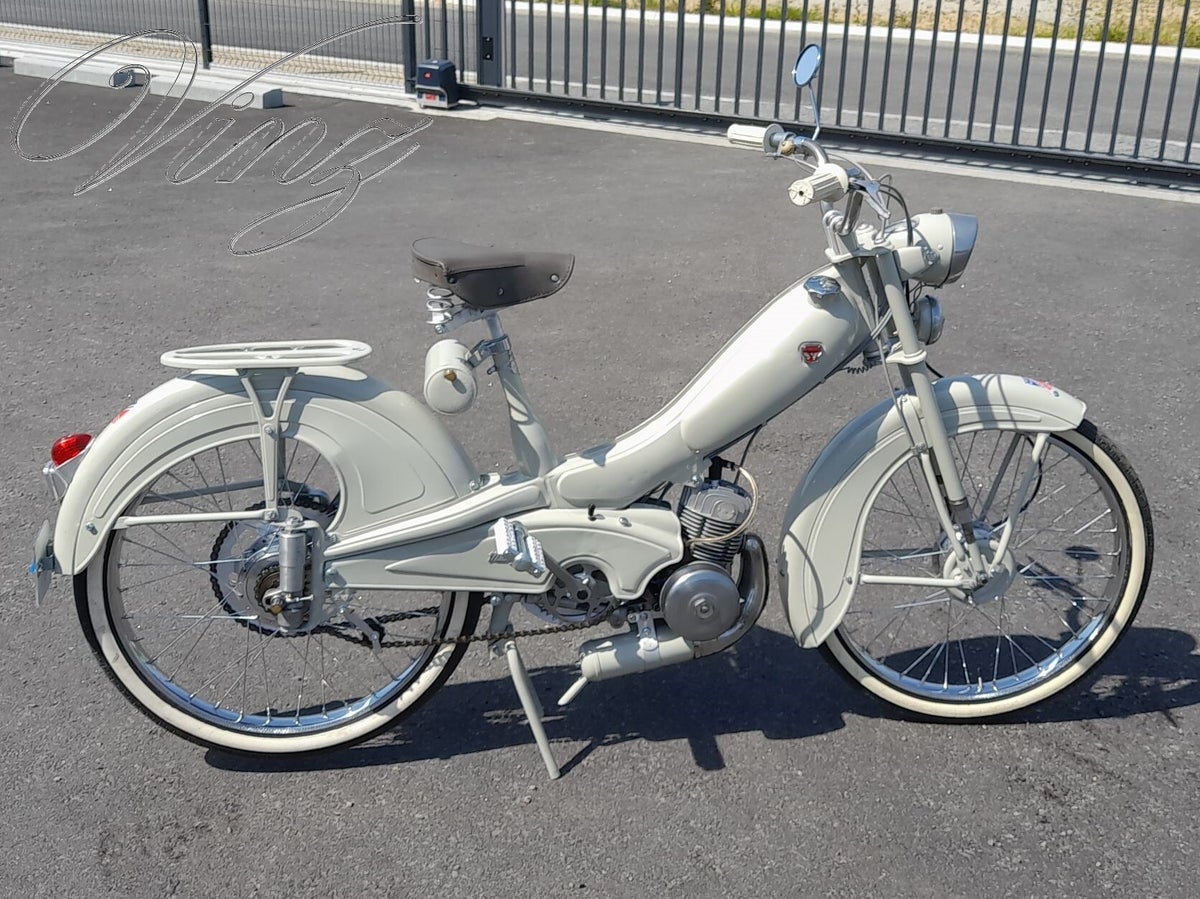Reconstruction Motobécane AV78
