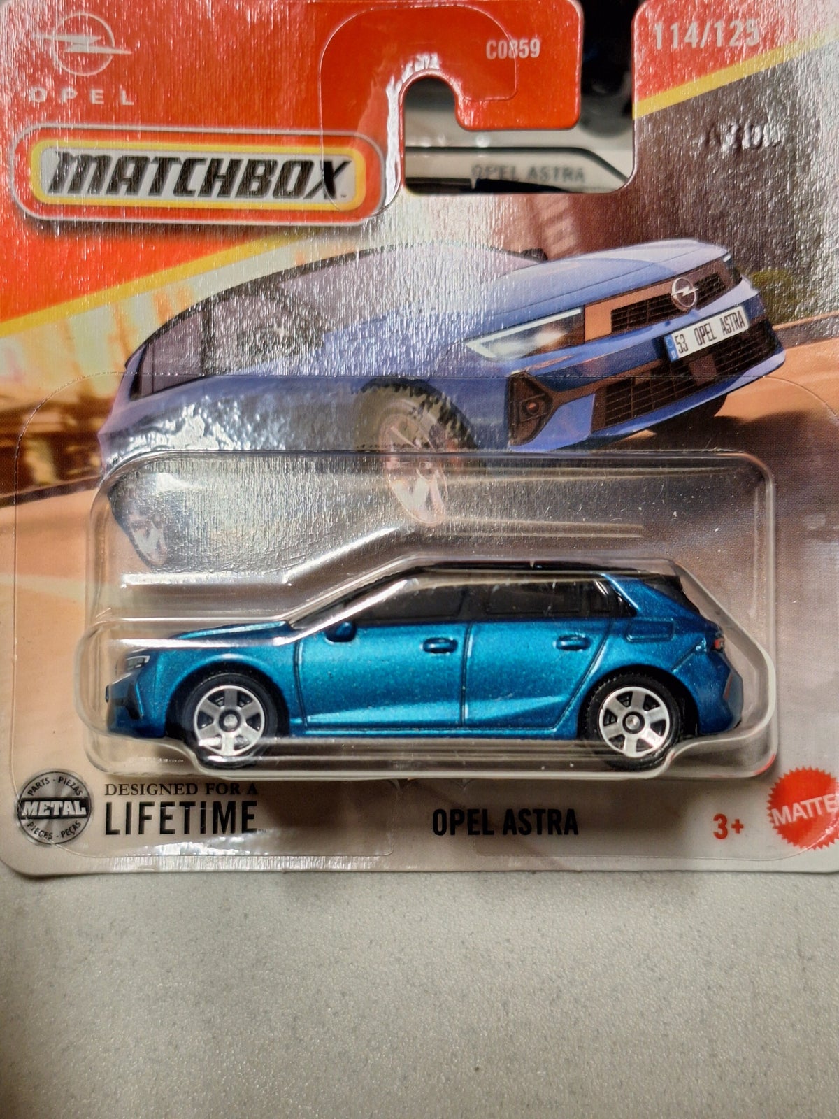 Matchbox 2025 Opel Astra | Car out the box