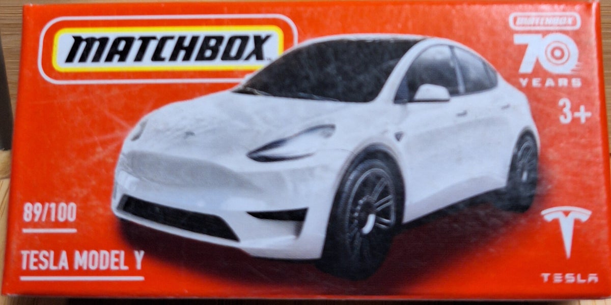 Matchbox Power Grabs Tesla Model Y | Car out the box