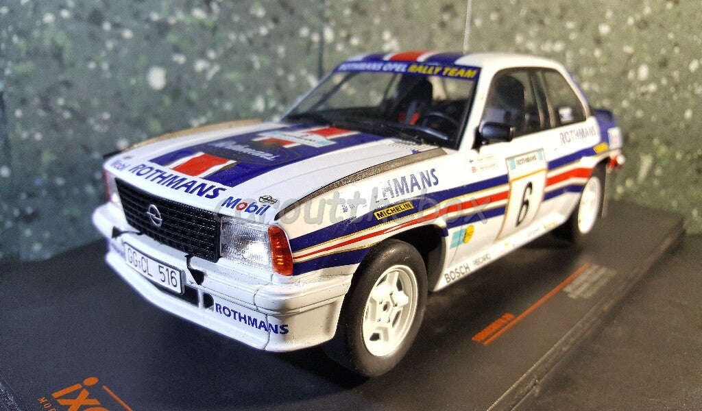 Ixo sport 1:18 - Opel Ascona B 400 #6 Rothmans V670 | Car out the box