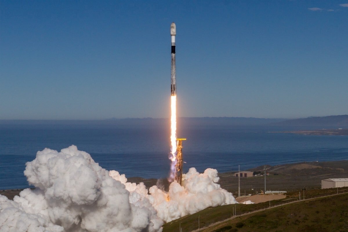 SpaceX Successfully Launches Transporter-15 Mission, Deploys 140 ...