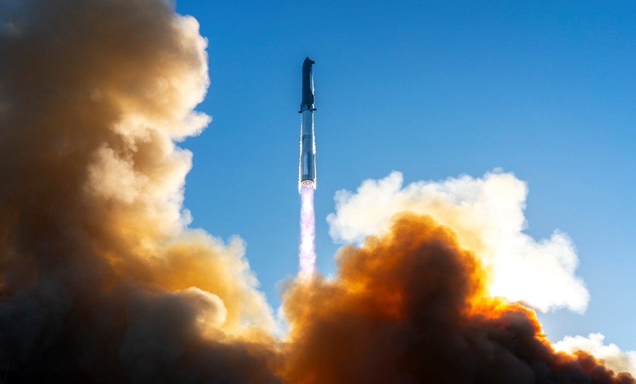 Elon Musk Announces Starship Mars Mission with Optimus Robot in 2026 ...