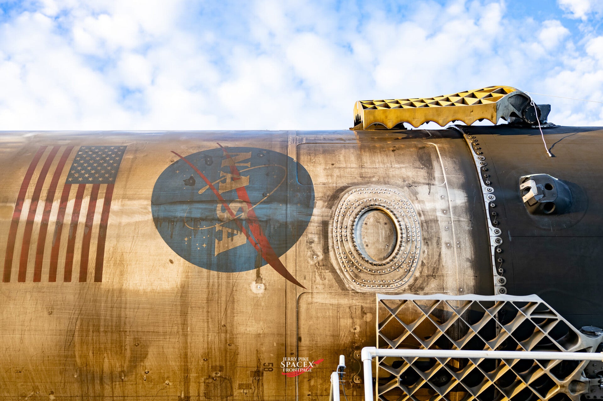 SpaceX Unveils and Test Fires Raptor V3 Engine For The First Time ...