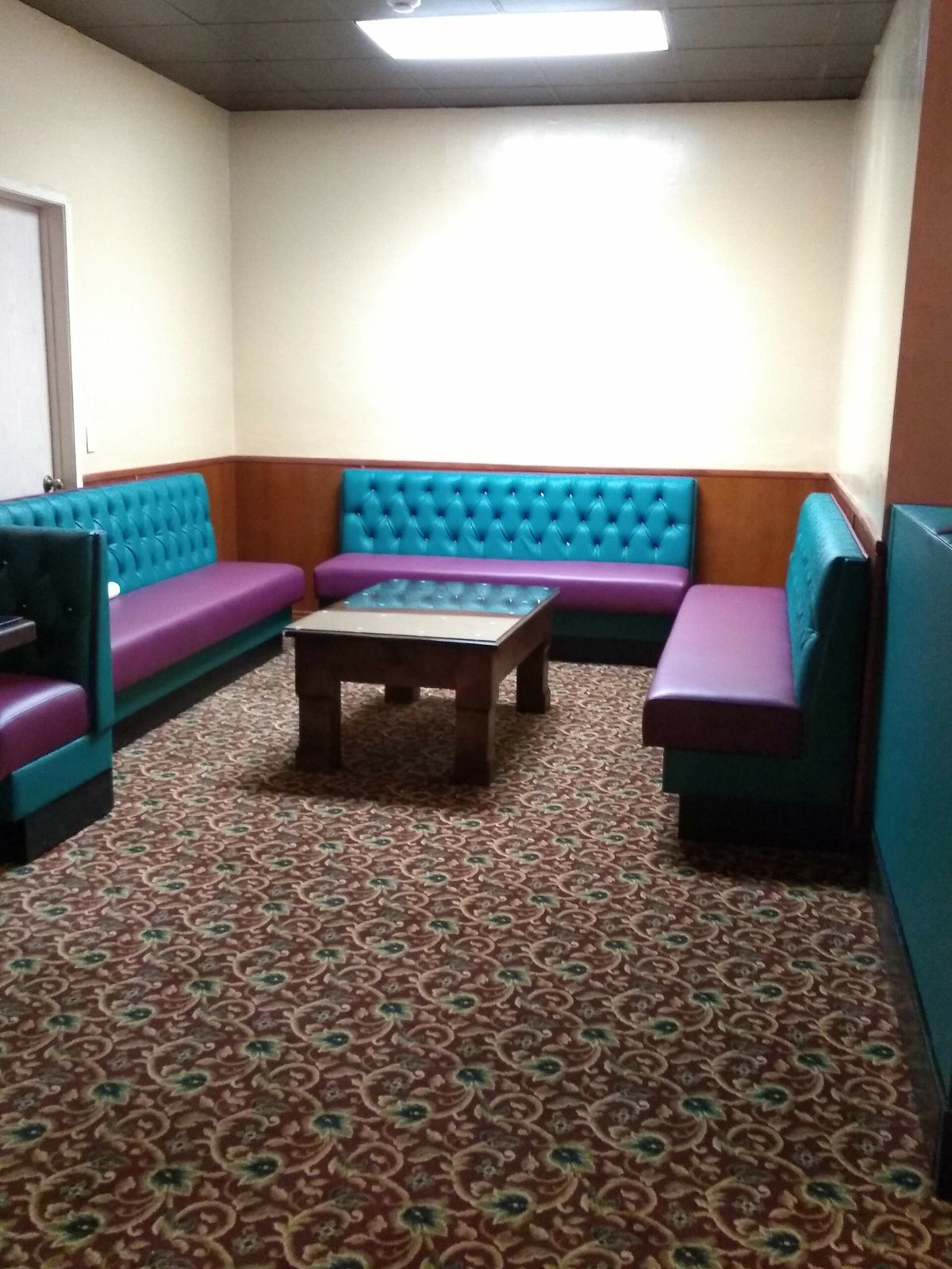 Tufted Back Booth | My seatss
