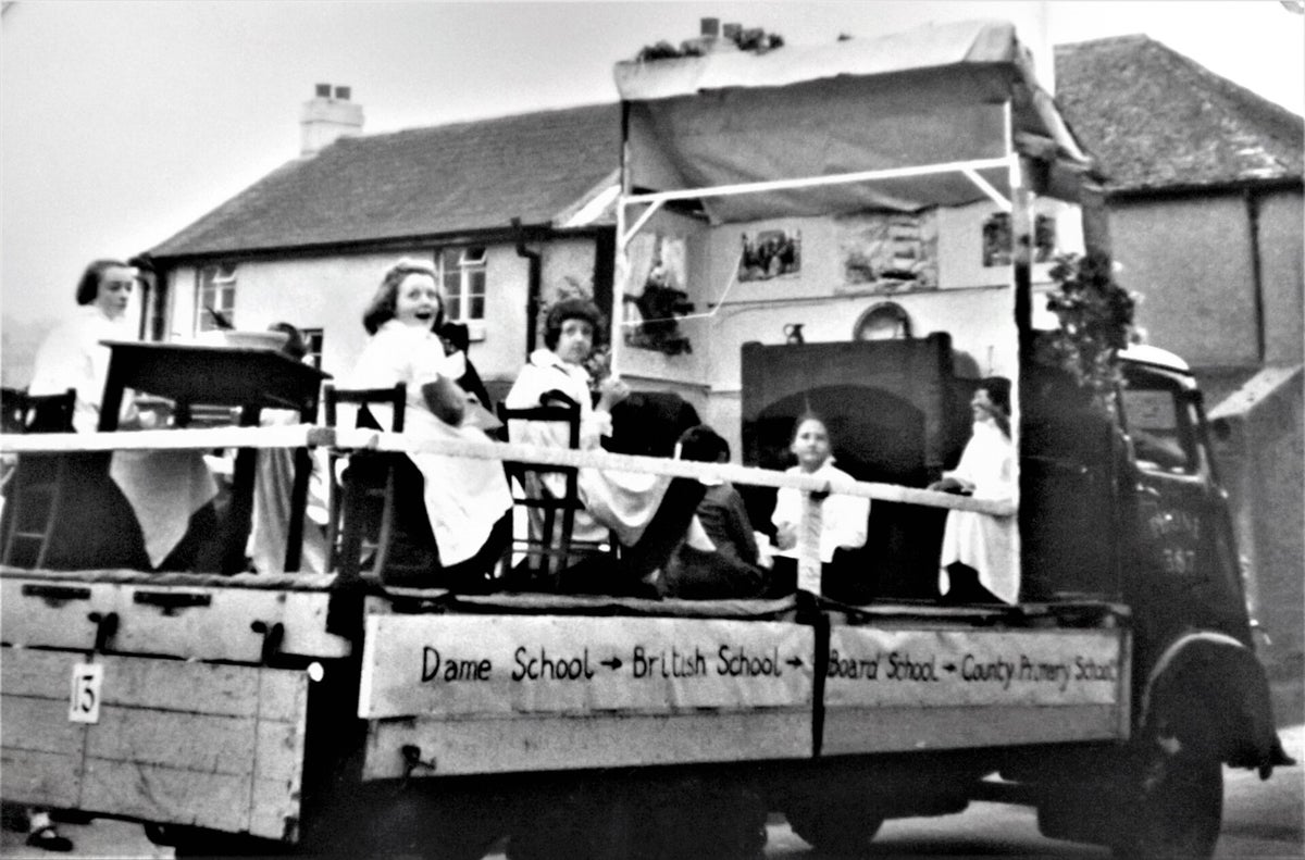 1250 CELEBRATIONS 1961 / Kingsteignton Memories | Kingsteignton History ...