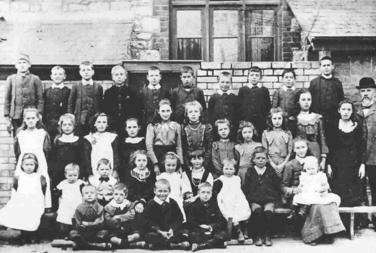 JUNIOR SCHOOL MEMORIES / Kingsteignton Memories | Kingsteignton History ...