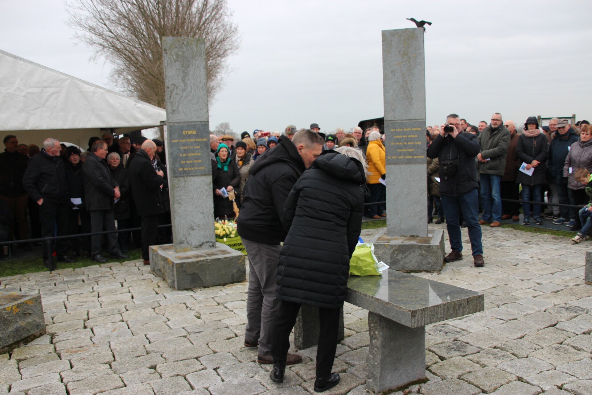 FOTO'S 2023 HERDENKING ,,DE RAMP VAN '53 '' OOST Z-VL ...