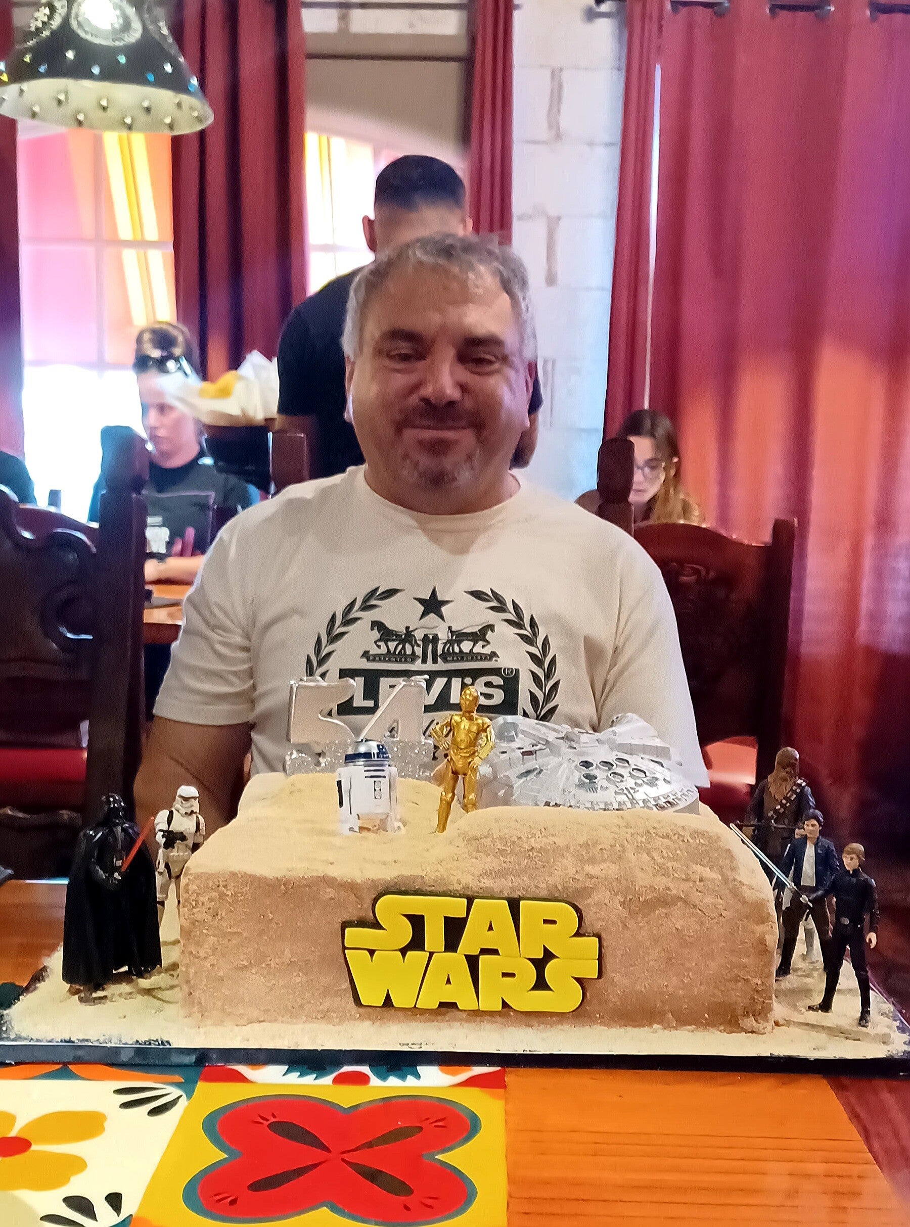 Noni's Custom Cakes by Victoria