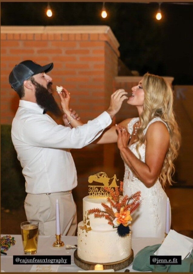 Noni's Custom Cakes by Victoria