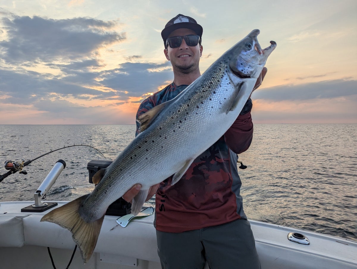 Fishing Charters Lake Ontario | Salmon & Trout | St. Catharines