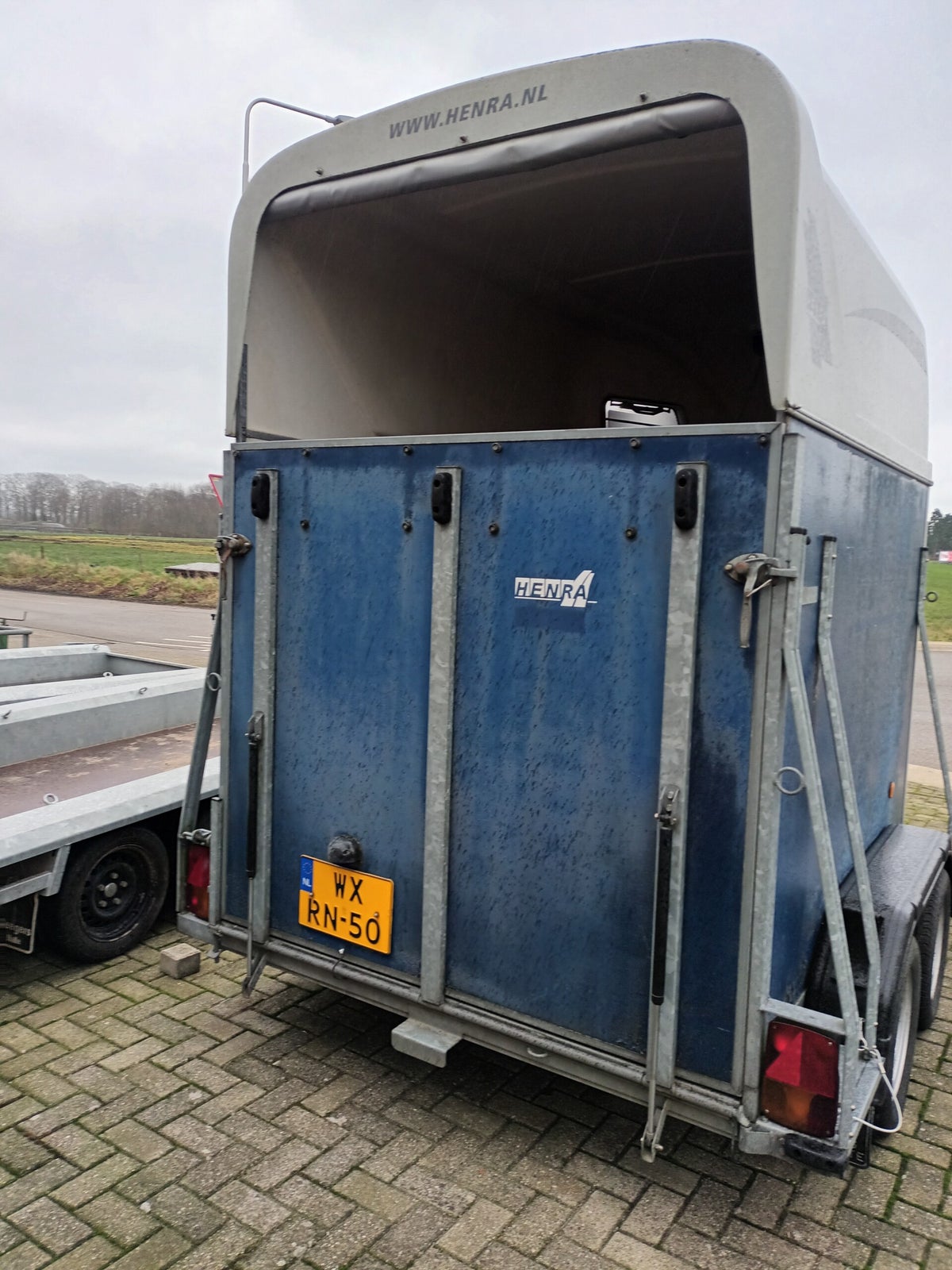 Gebruikte paardentrailer, gebruikte trailer