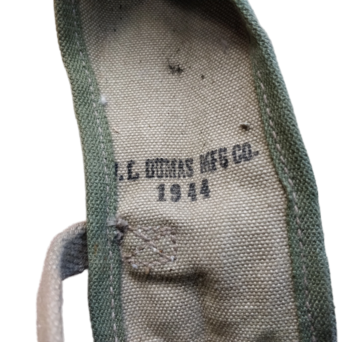 WWII US M-1910 Pickaxe With Carrier 1944 | Clercq Militaria