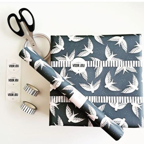 Cadeau inpakken met inpakpapier | Labelby62