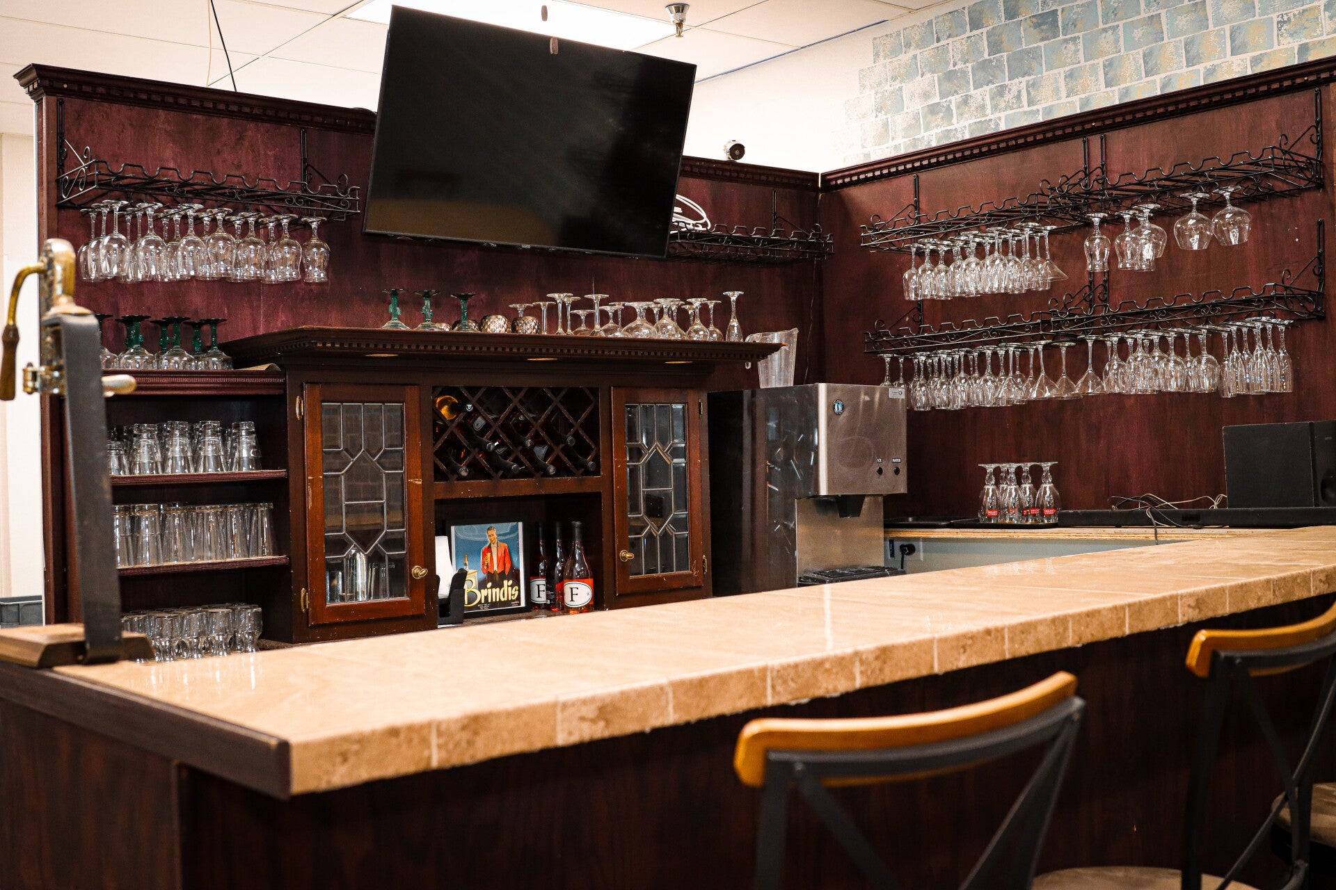 Brindis Bistro &Bar