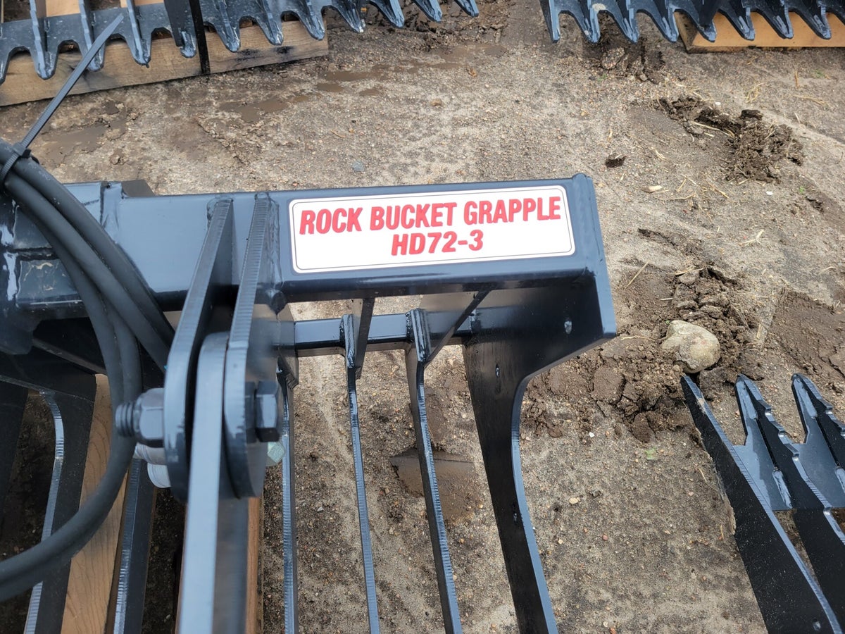 Stout 72-3 rock bucket grapple | Moore Attachments