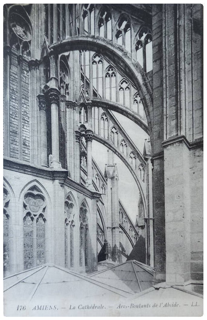 Carte postale d'Amiens cathédrale arcs boutant de l'abside | La passion ...