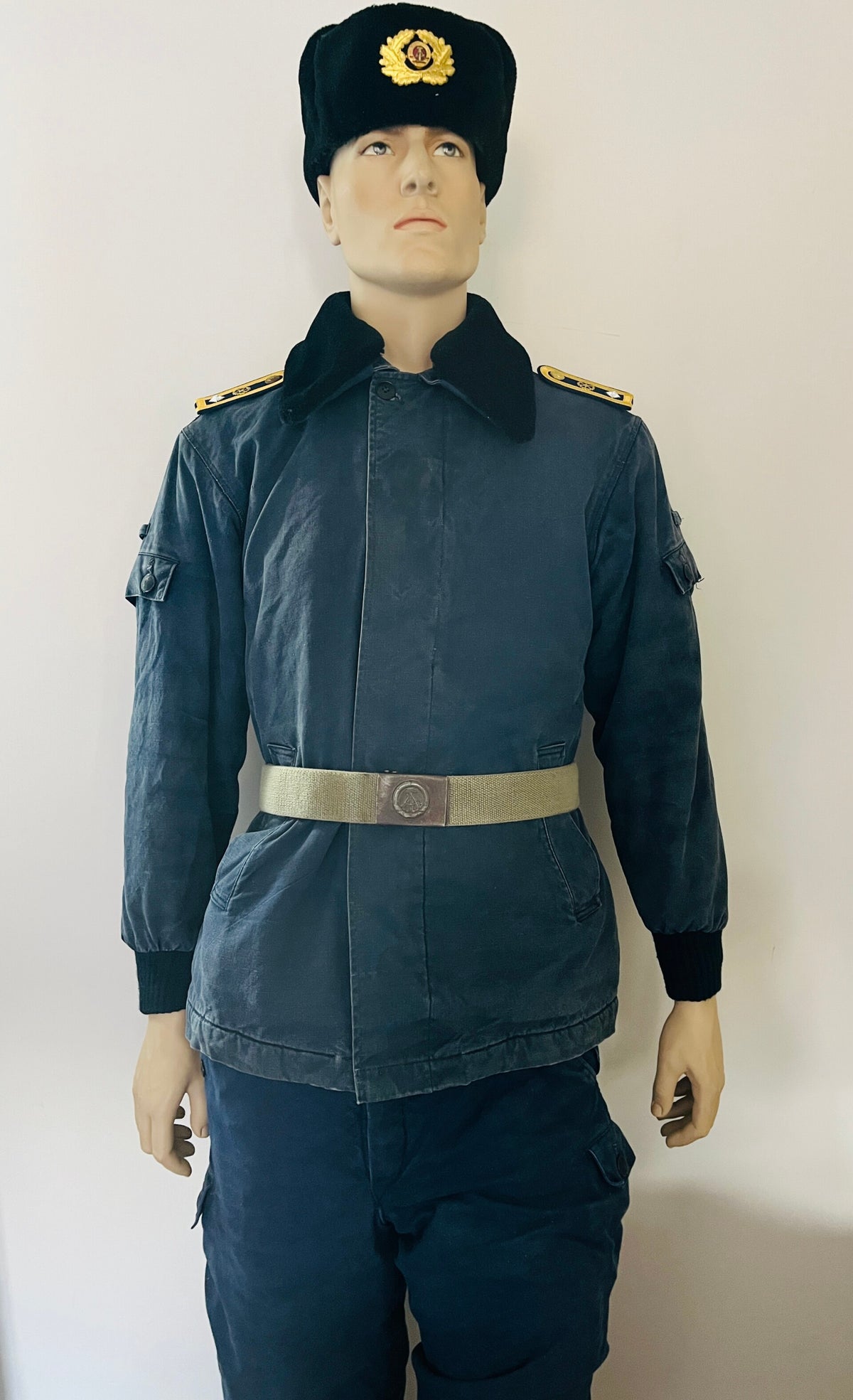 Volksmarine - Borduniform Winter Meister / Volksmarine / Grenzbrigade ...