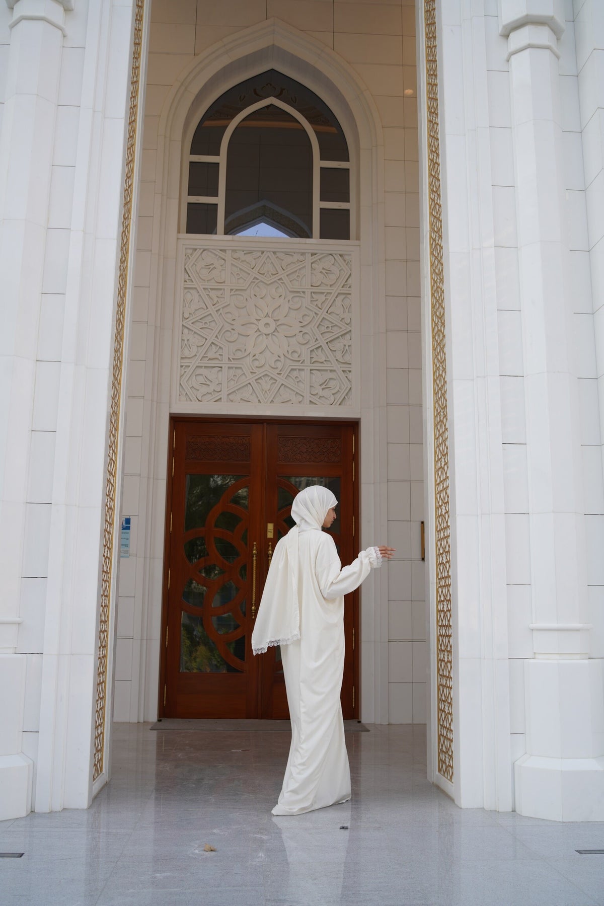 NIEUW KANT- Speciale Prayer Dress - Off White | Qamar Women