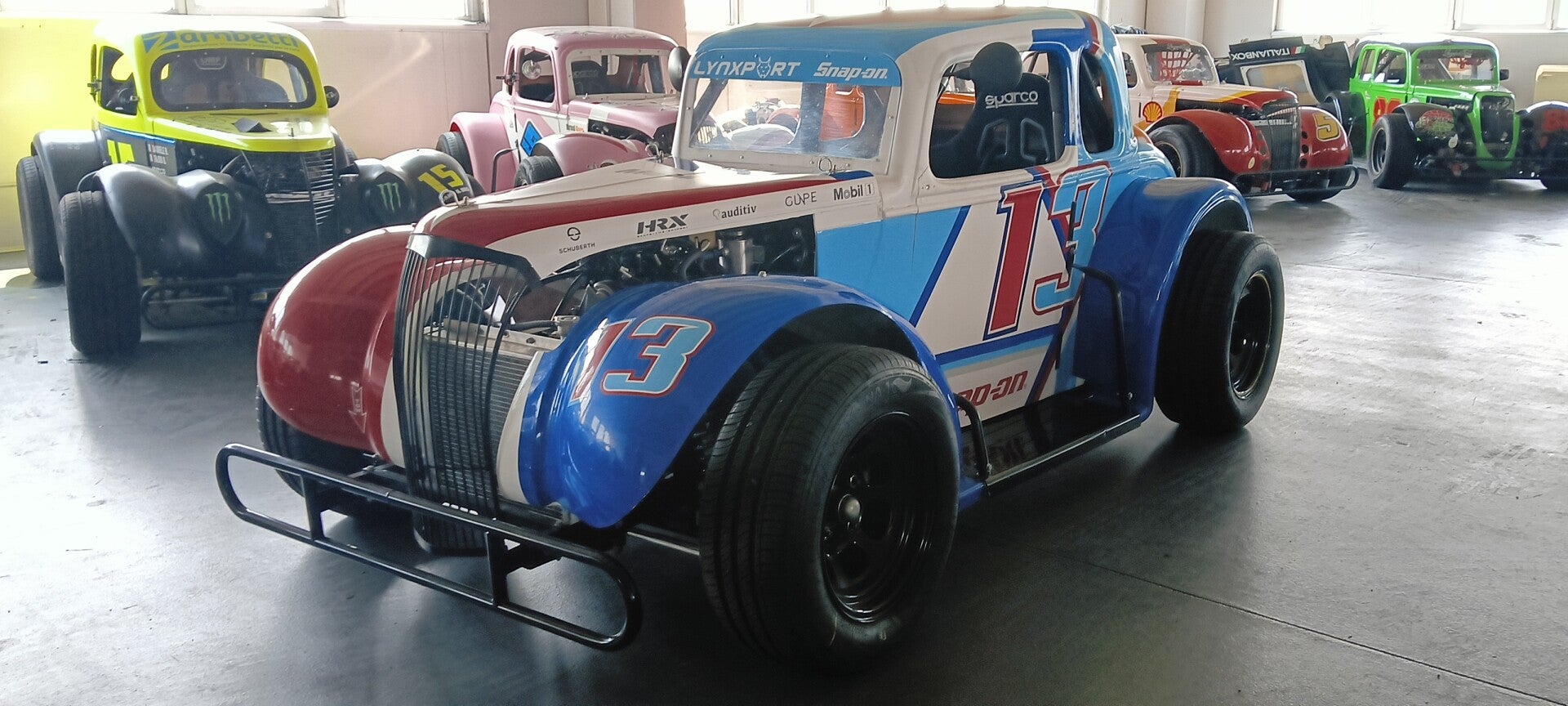 Legend cars in vendita