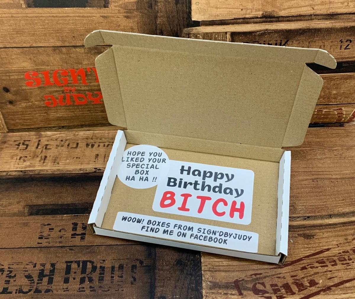 Woow! postal Surprise boxes / Gallery | Sign'd by Judy