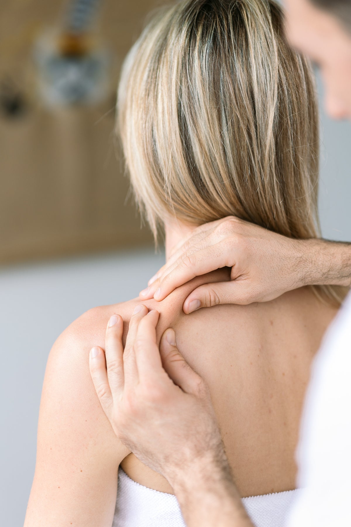 Bindegewebsmassage / Leistungen | Thaler Christian