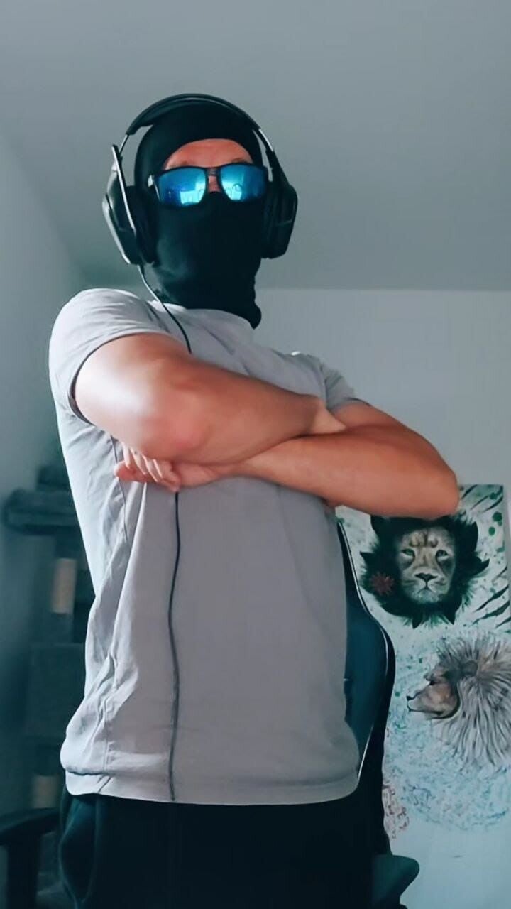 Über uns | cc-livemanagement Eliza Klenner und Mr. Black TikTok