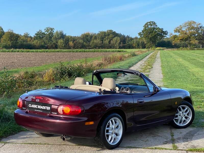 VERKOCHT! MAZDA MX5 NB 1.6 MIRACLE 110PK | classicroadster