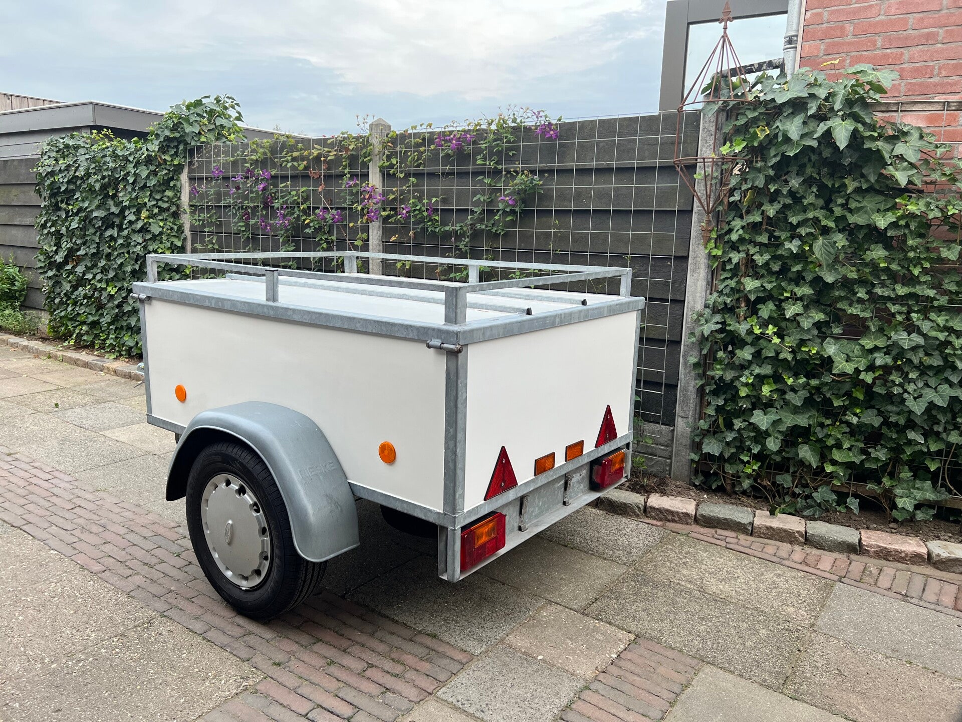 Onze bagagewagens | jaco-bagagewagenverhuur.nl