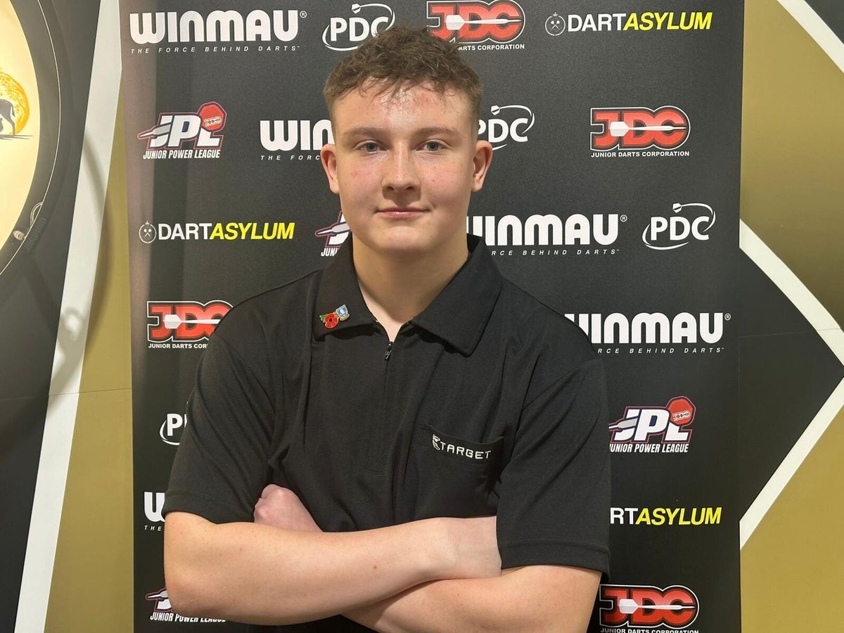 Lewis Cook and Ellis Hadfield to contest Super 16 final on PDC stage ...