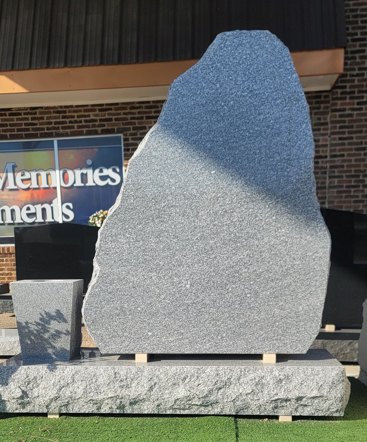 Our Portfolio | Standing Memories Monuments
