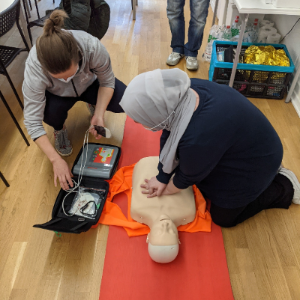 Erste Hilfe für Privatpersonen / Unsere Leistungen | RIUX RESCUE