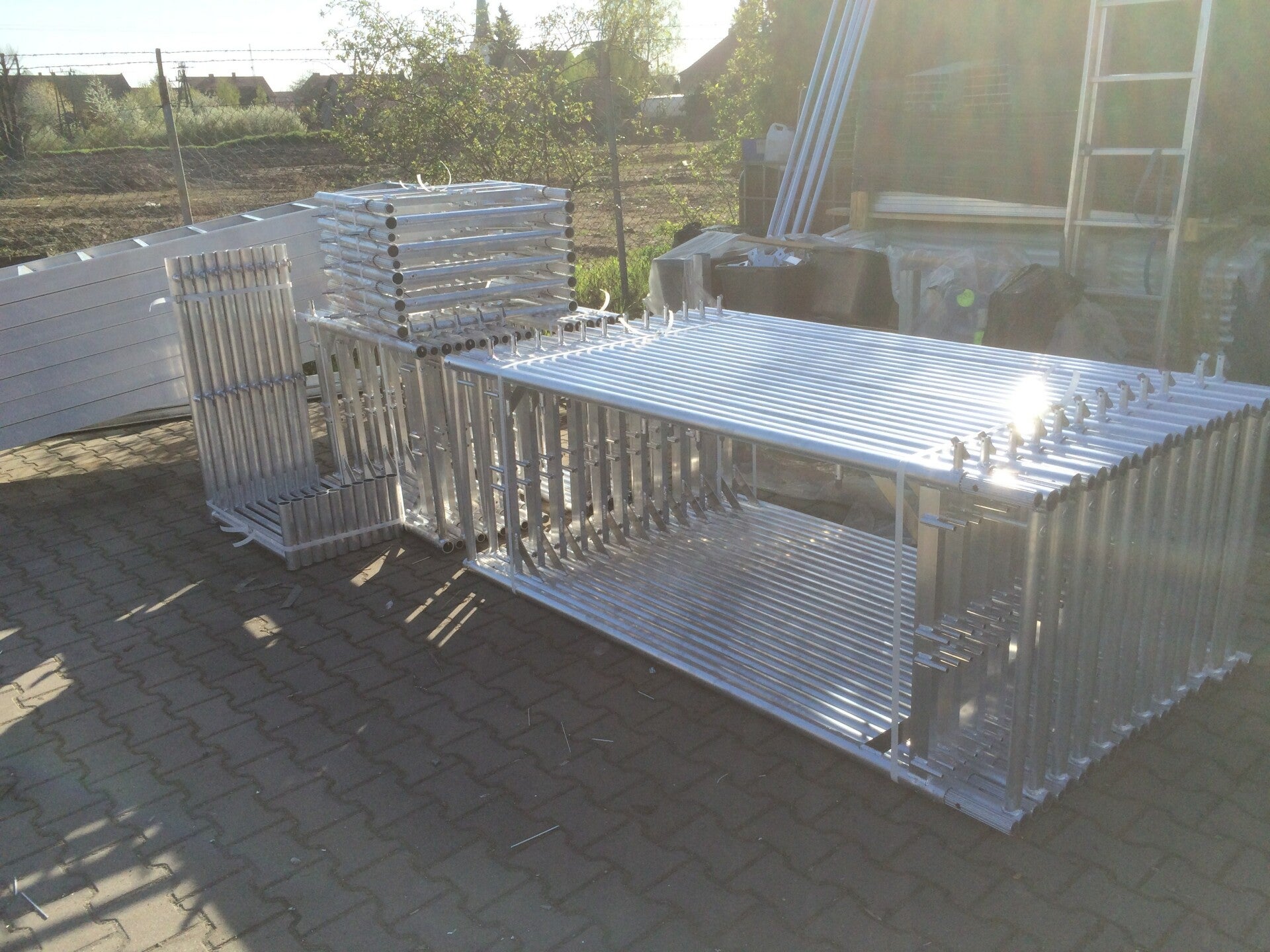 Promotie AT70 Aluminium stelling met Alu/ multiplex robuust vloeren ...