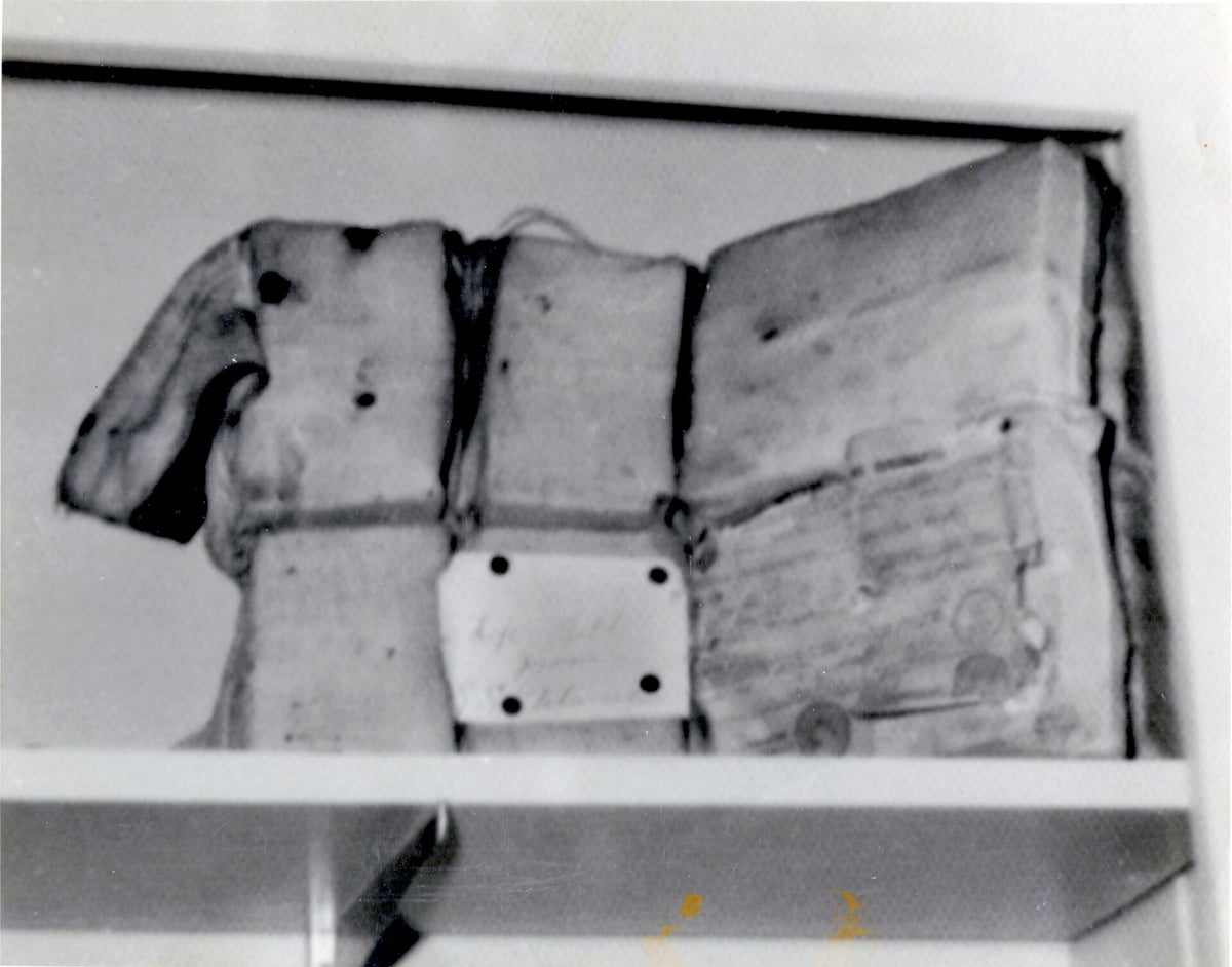 Lifebelt in the Martha's Vineyard Museum / Titanic's Remaining ...