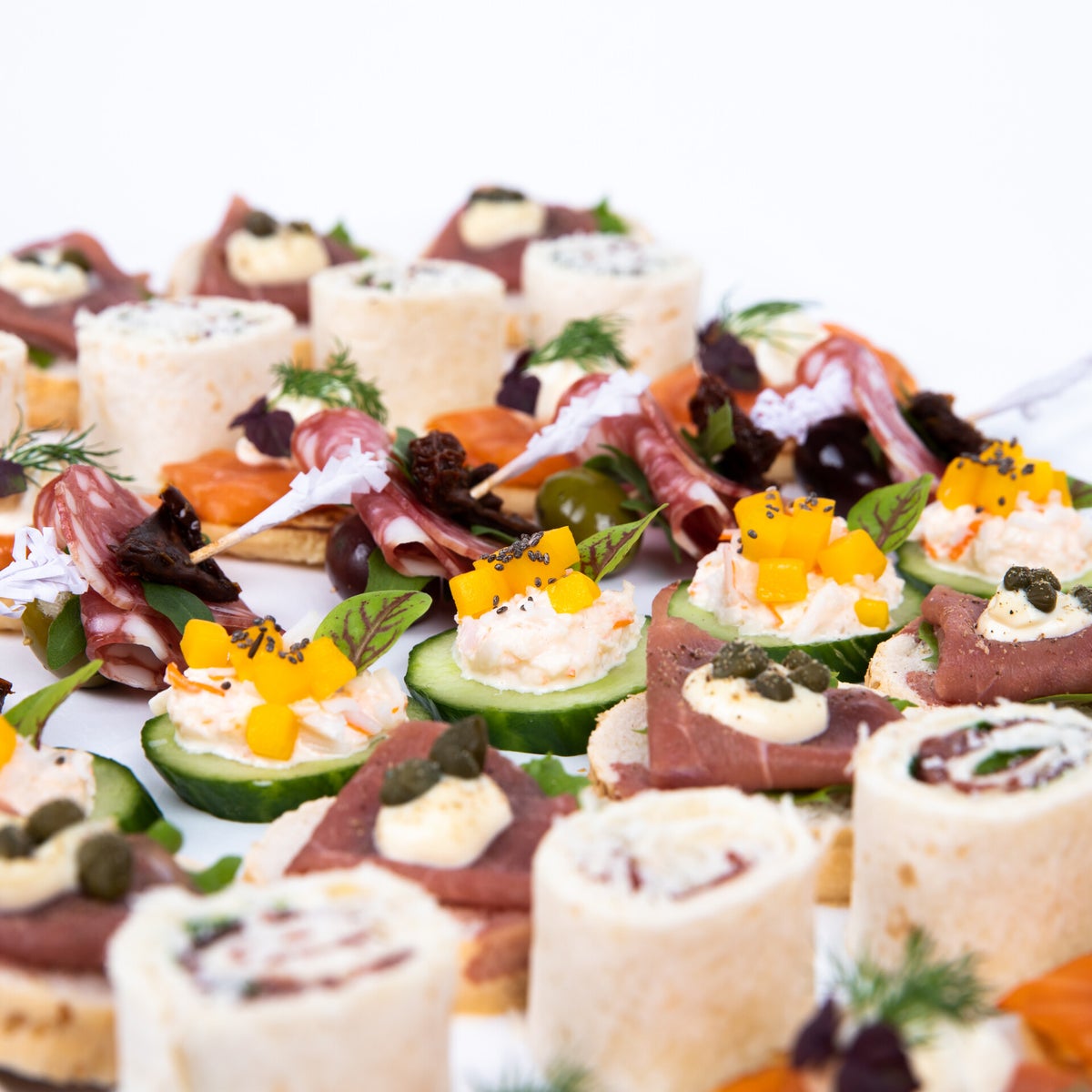 Hapjesschaal Vis & Vlees 🐟🥩 | Van der Lans Catering