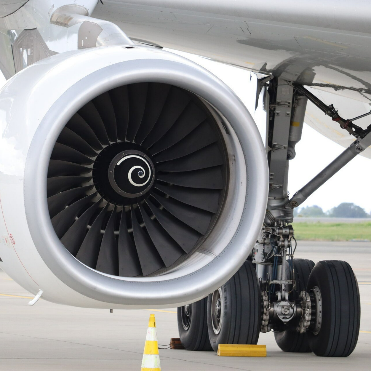 How do planes stop? 3 brake systems explained / ︎ AVIATION FACTS (🇬🇧 ...