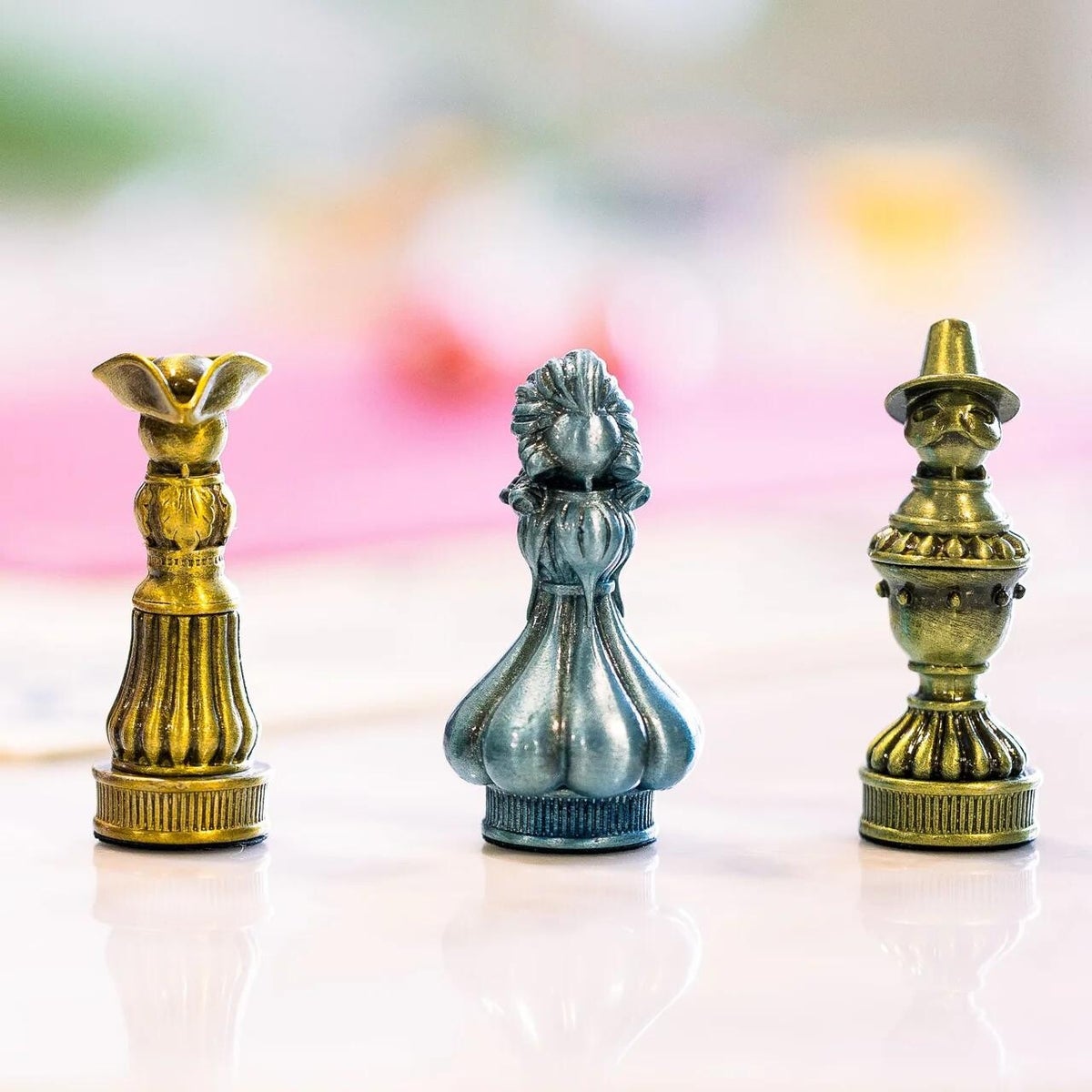 Molly House - Metal Pawns - Pedine di metallo
