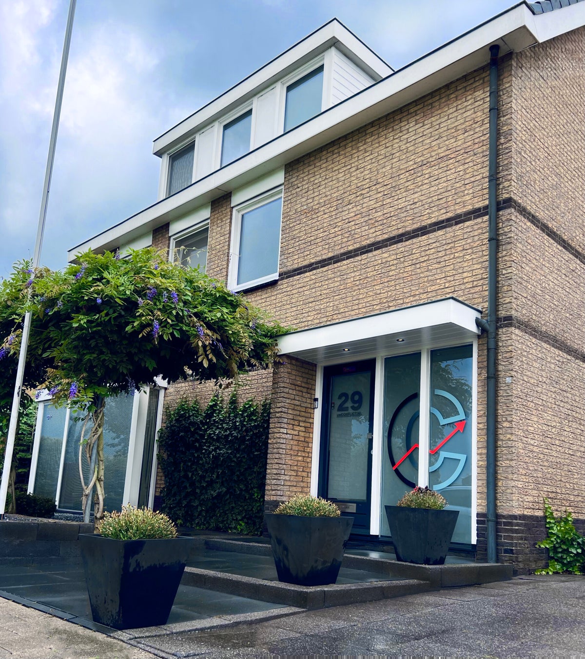 Daphne: MfN mediator • SR registertherapeut in Bunschoten