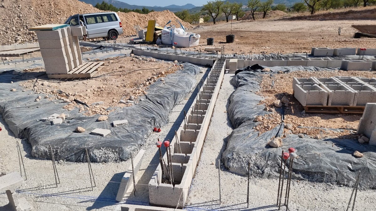 Opmetsen fundering voor vloerplaat | Villa-costablanca.be