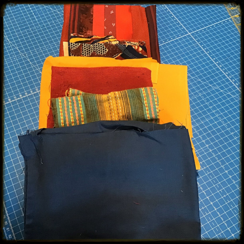 Slashing layered fabric scraps / Blog | Artedofio