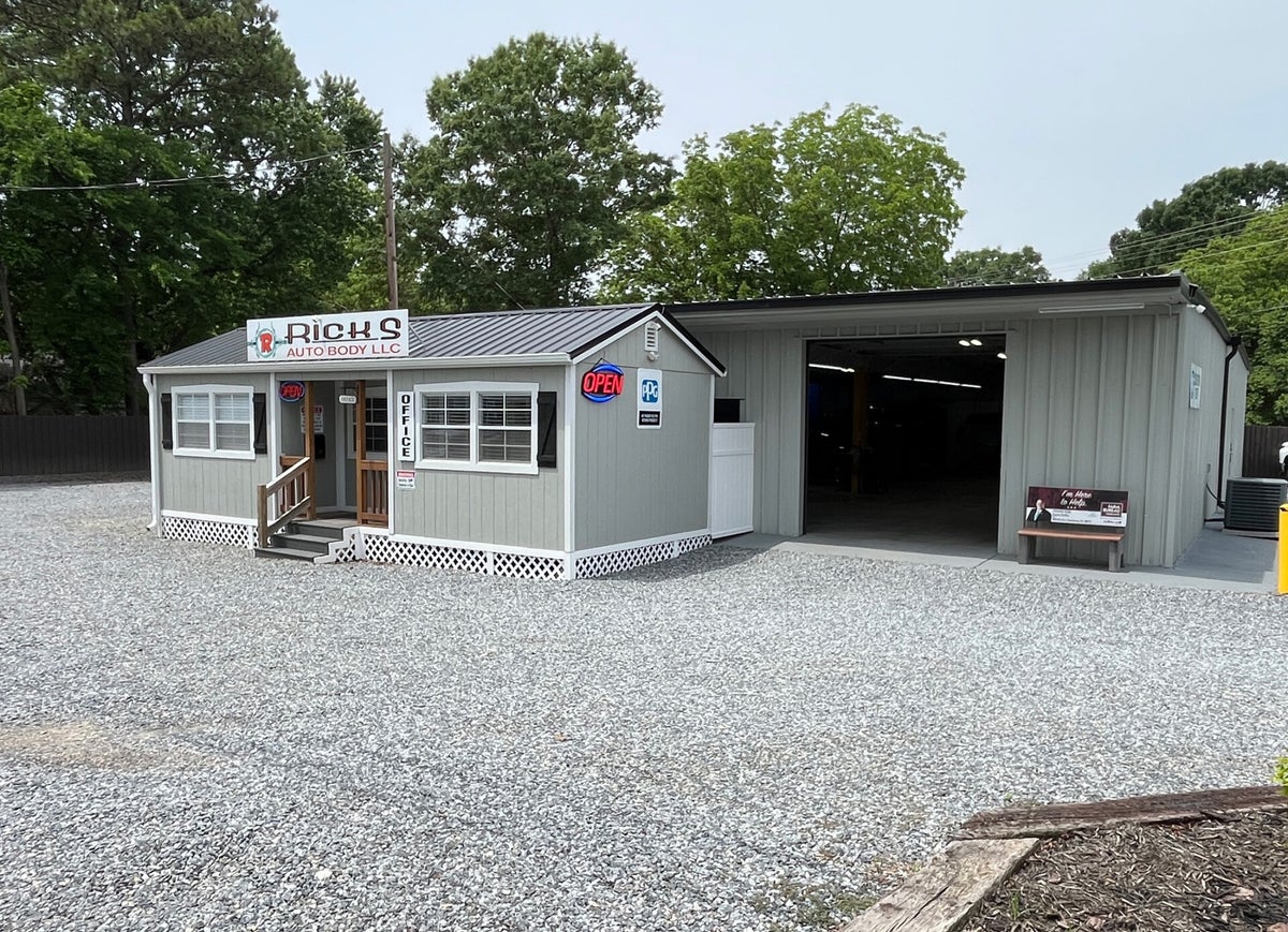 Rick's Auto Body LLC