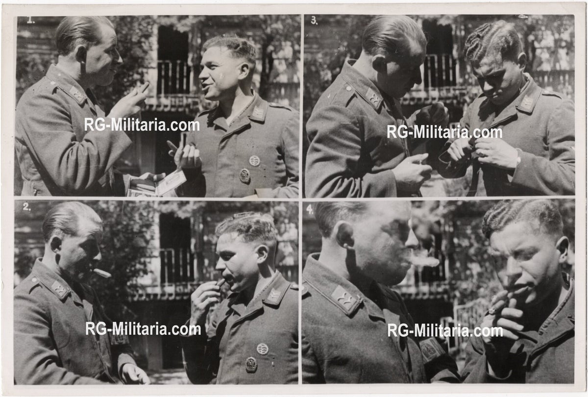 Original WW2 German Press Photo - Luftwaffe soldiers smoking cigars (1941)