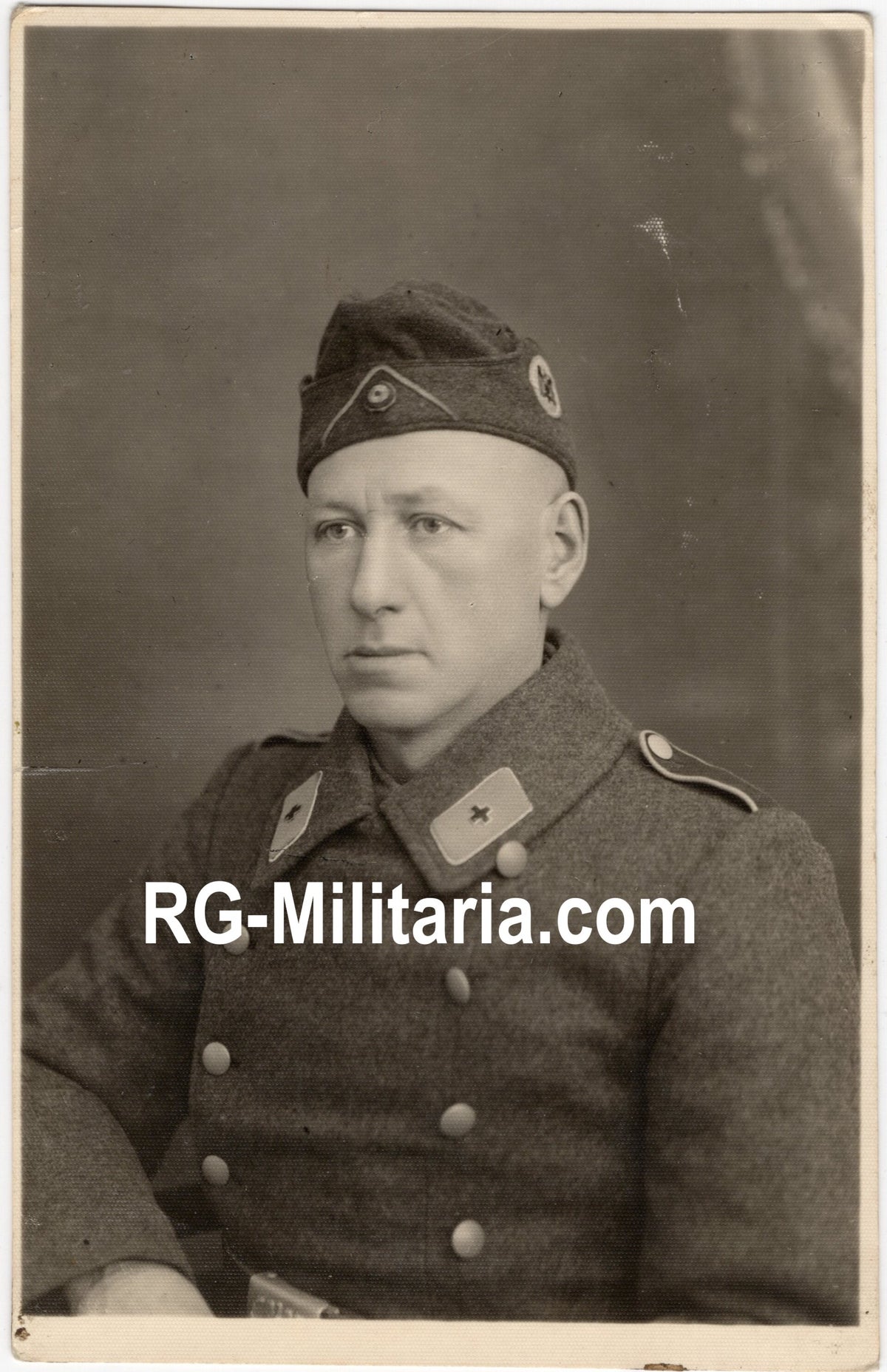 Original WW2 German Photo - Deutsche Rotes Kreuz portrait, Brest, Belarus